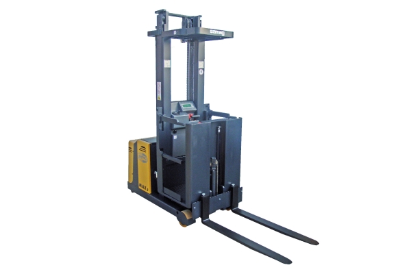 Ride-on order pickers with operator platform for normal-intensive use ...