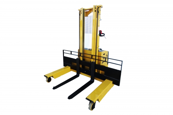 4-way stacker trucks - Stacker trucks - Samag Industriale S.r.l. - Piacenza